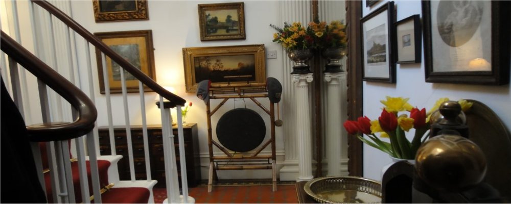 Cathedral House - Self Catering and Bed and Breakfast Accommodation in ...